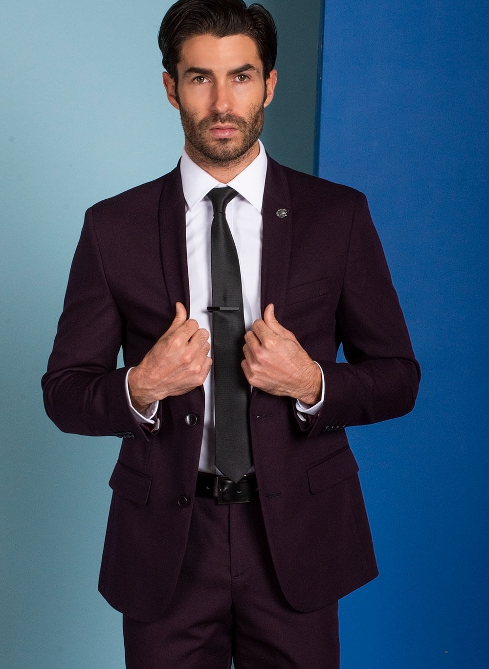 Venta > traje color vino con camisa negra > en stock