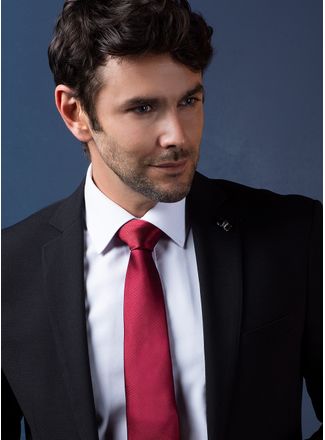 Venta > traje negro corbata guinda > en stock